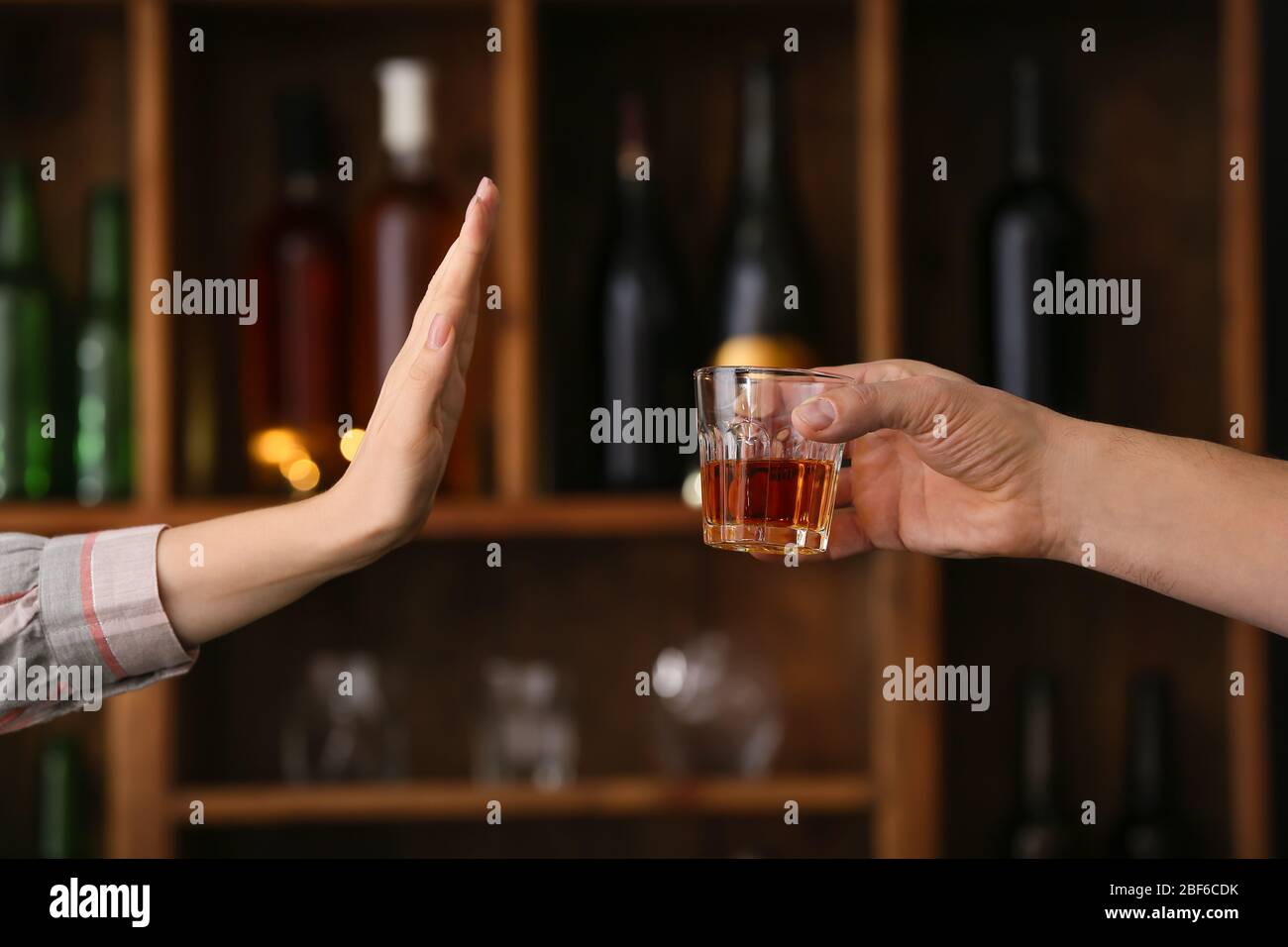 Man drink girl bar offering hi-res stock photography and images - Alamy
