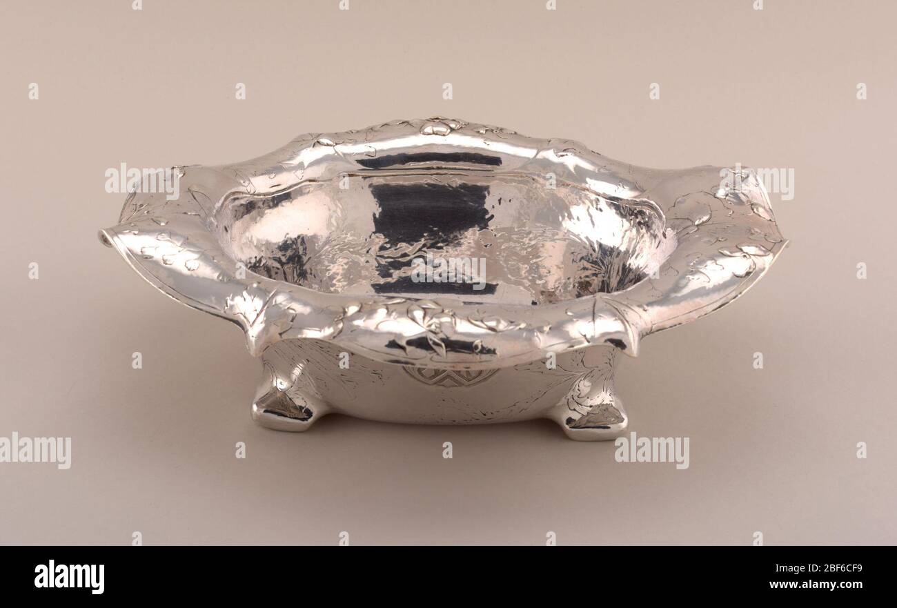 Wavy everted rim hi-res stock photography and images - Alamy