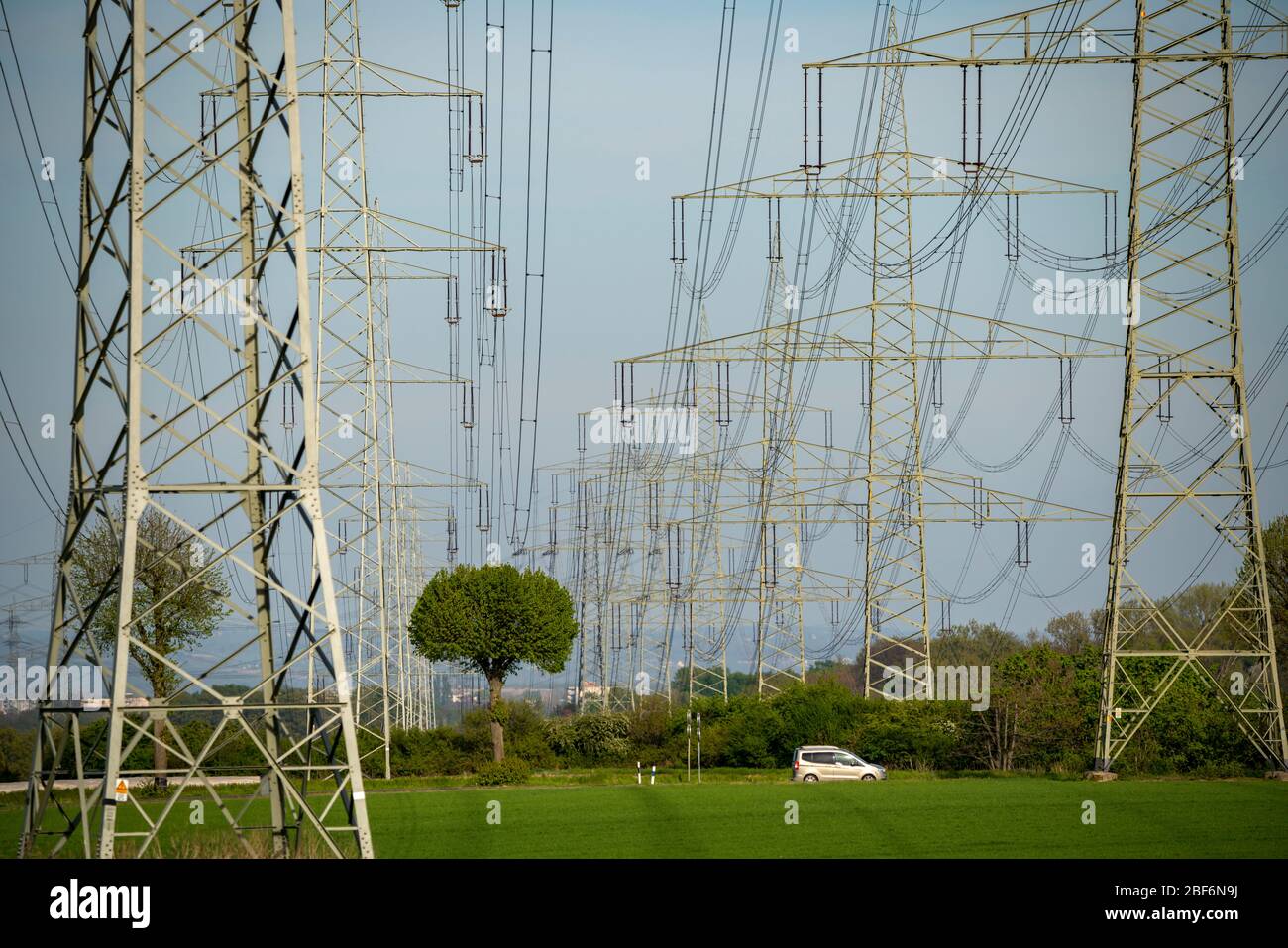 380 kv extra high voltage overhead line hi-res stock photography and ...