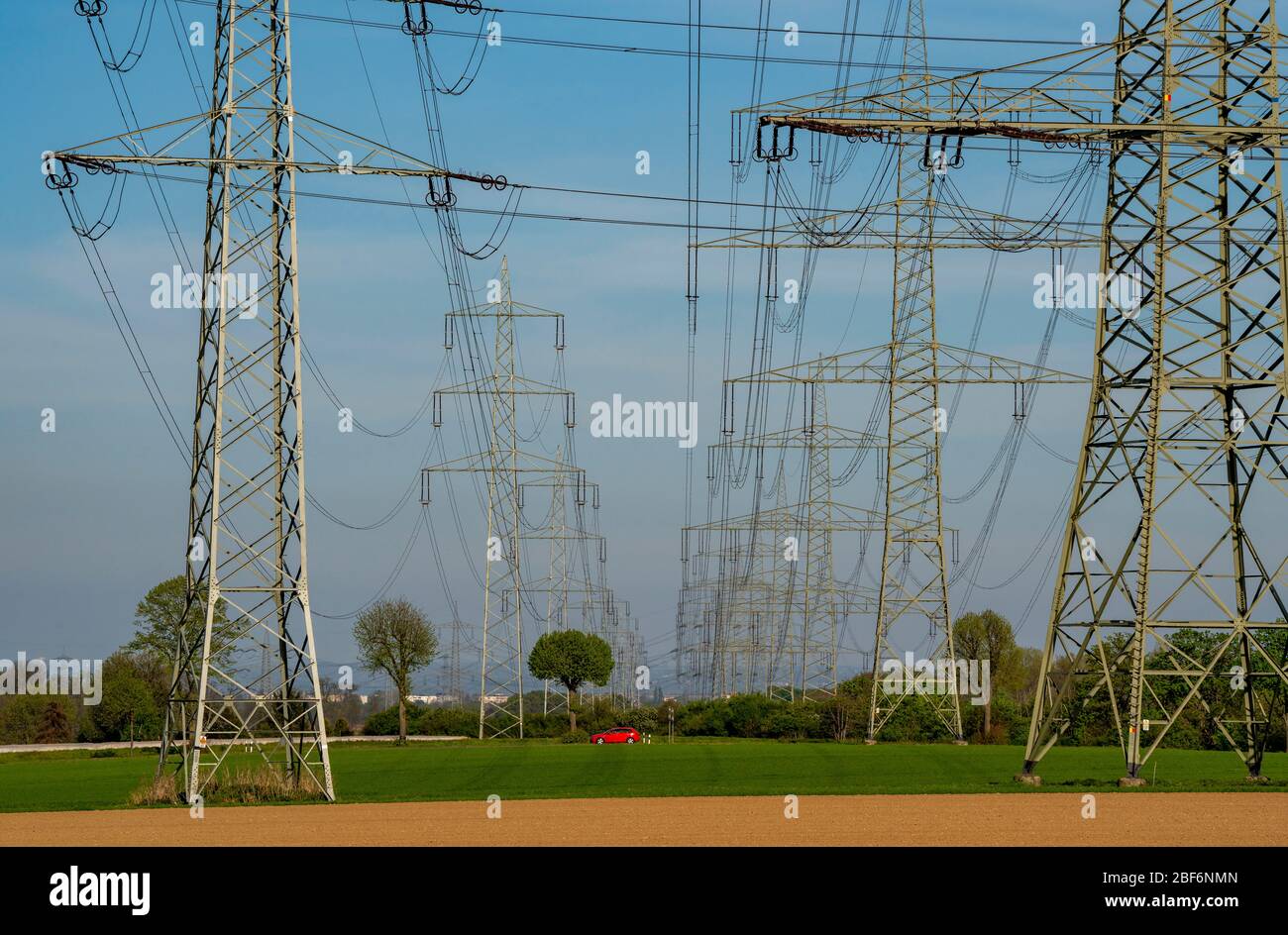 380 kv extra high voltage overhead line hi-res stock photography and ...