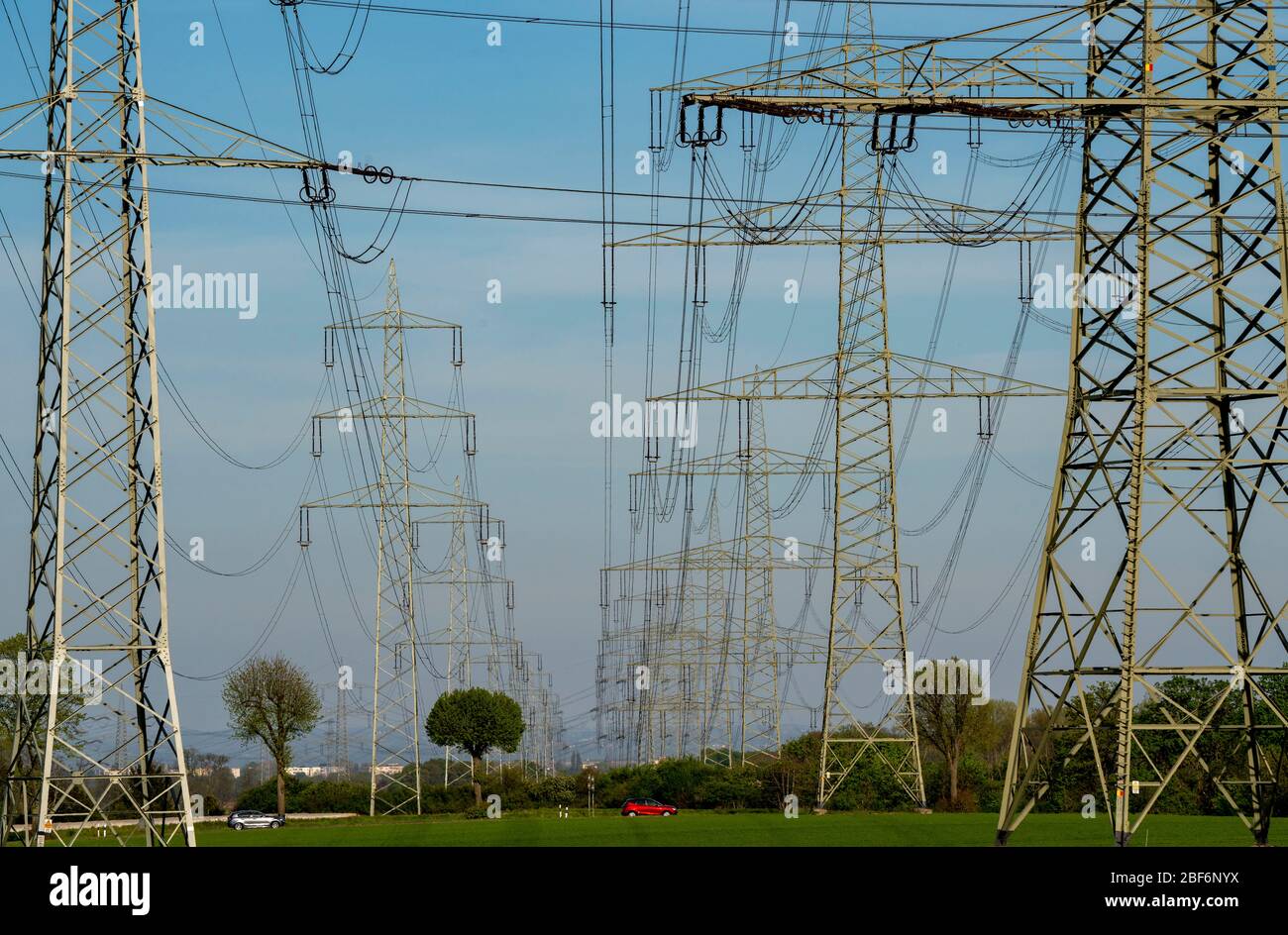 380 kv extra high voltage overhead line hi-res stock photography and ...