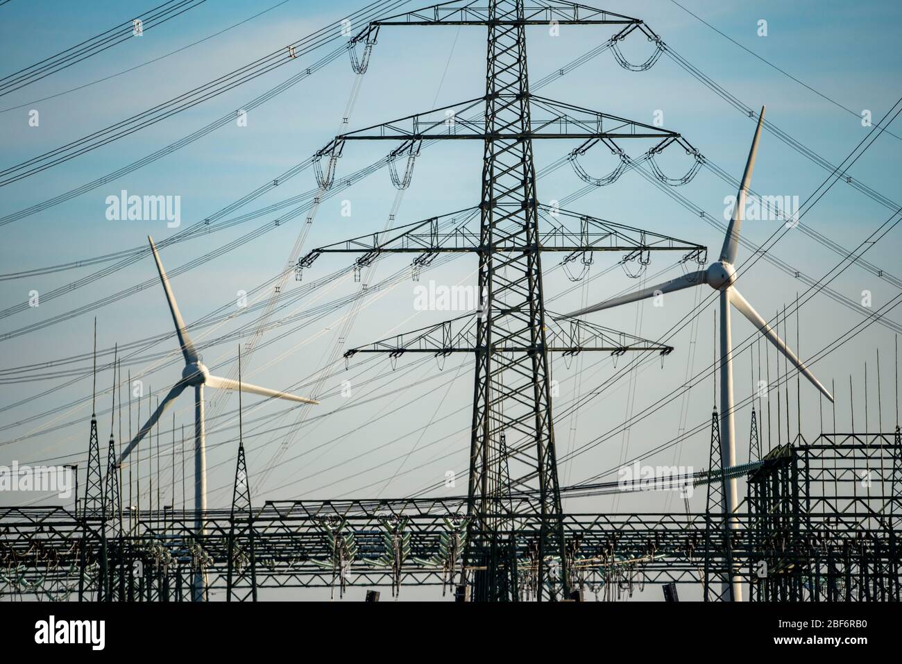 Extra-high voltage lines, 380 KV, at Gohrpunkt substation, the ...
