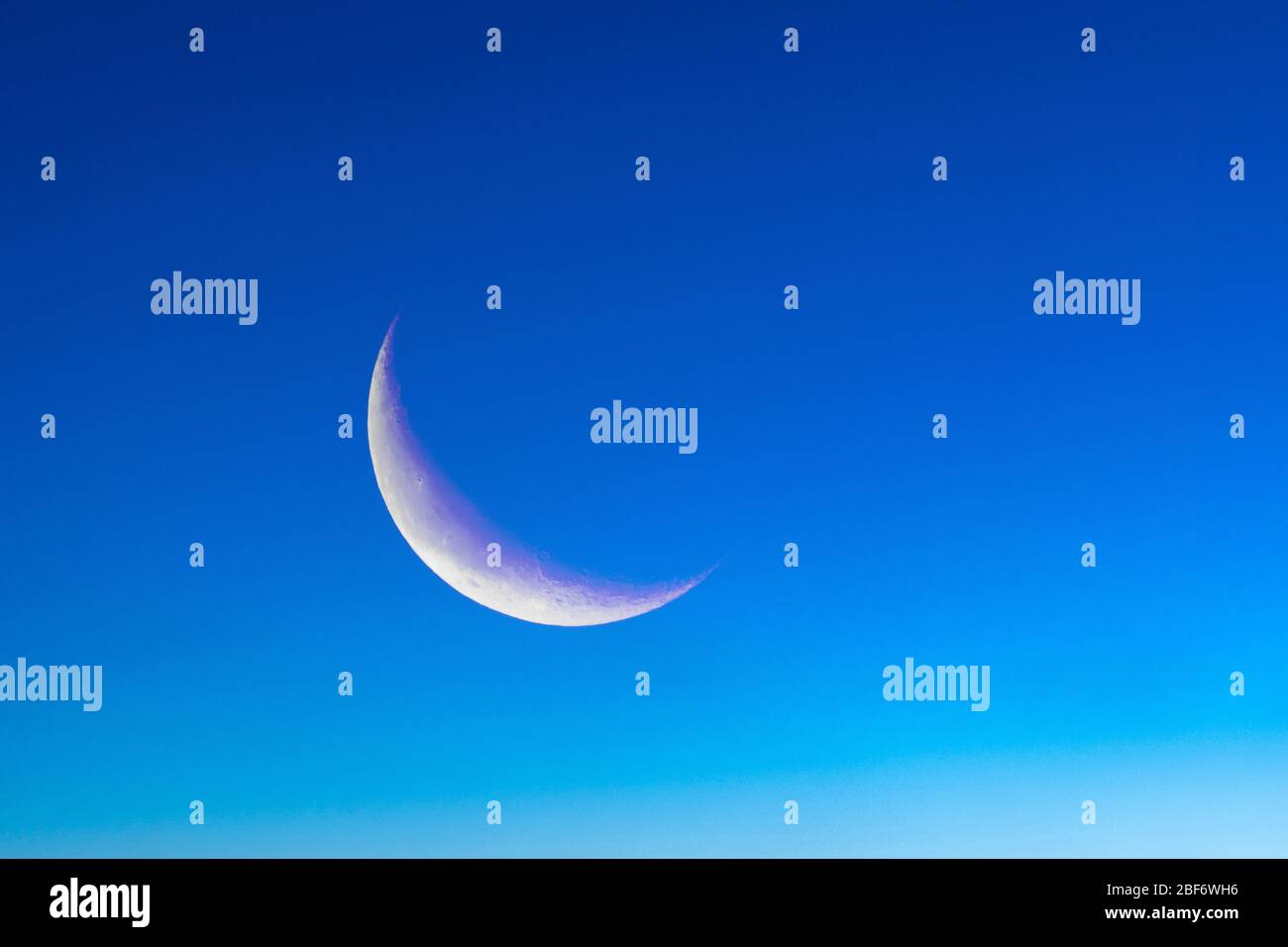 Decrescent moon hi-res stock photography and images - Alamy
