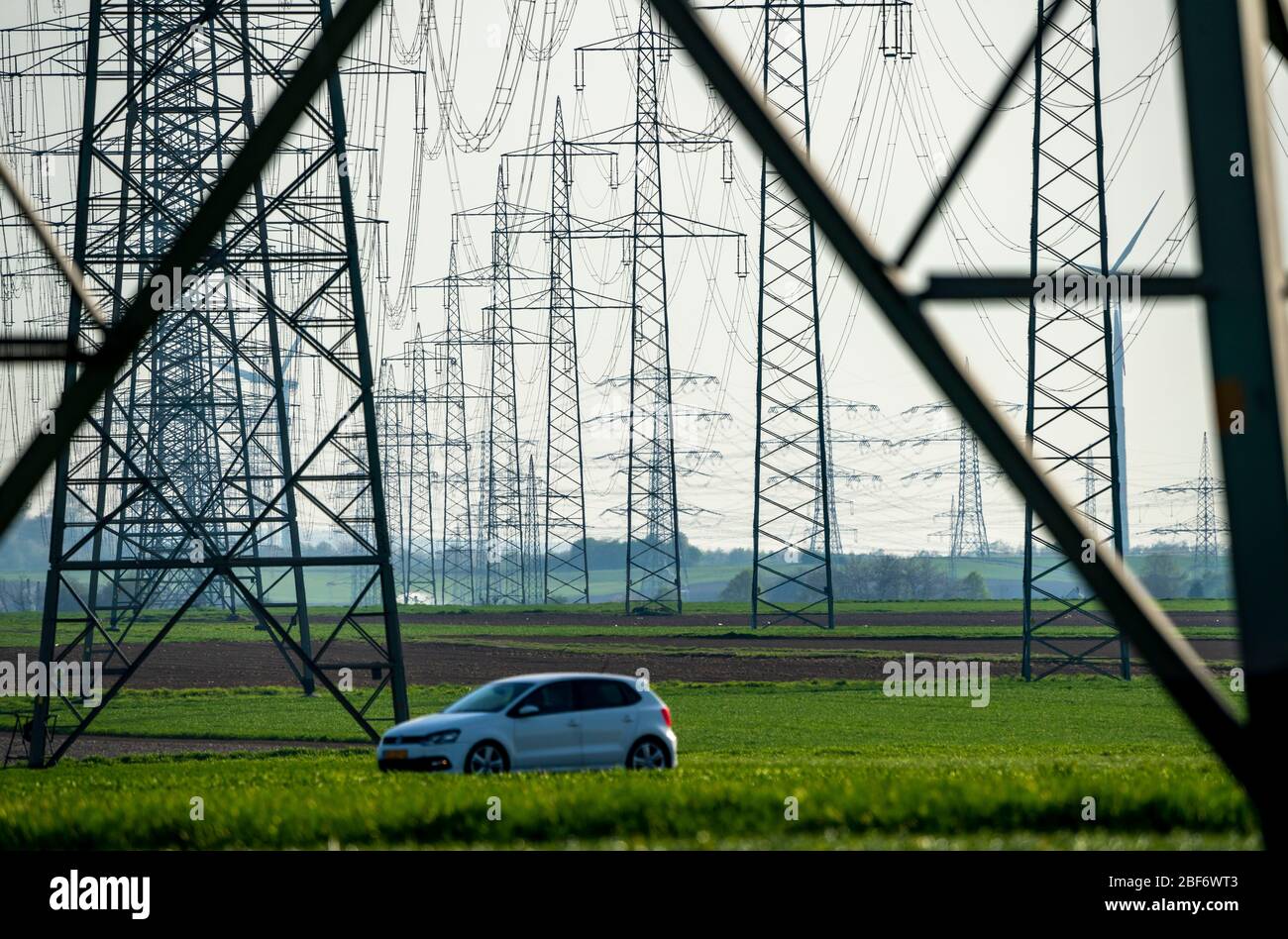 Extra-high voltage lines, 380 KV, power line, the electricity comes ...