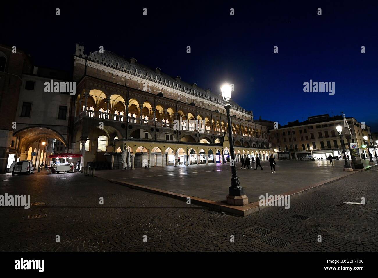 03/10/2020 Italy - Padua Pandemic and deserted cities in Italy's ...