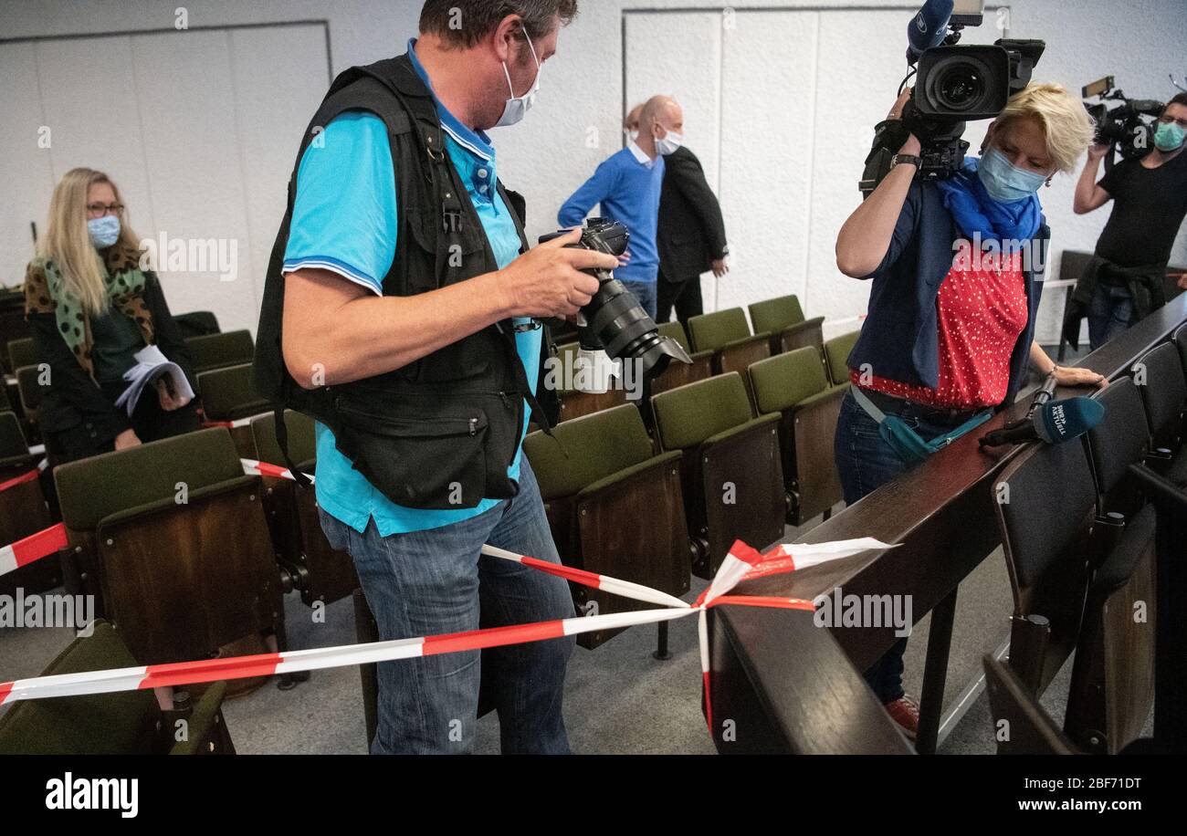 Samurai sword murder court hi-res stock photography and images - Alamy