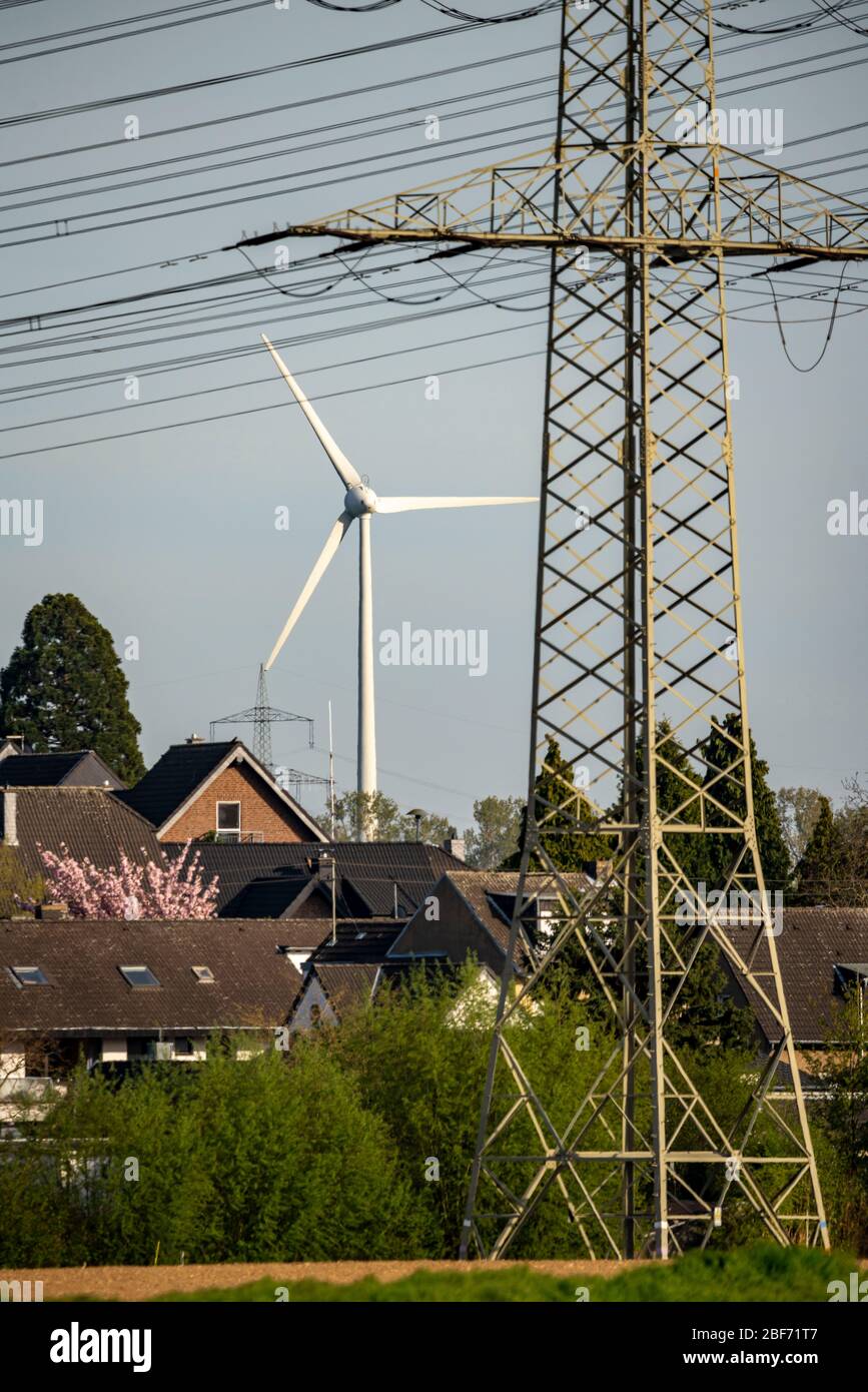 Extra-high voltage lines, 380 KV, power line, the electricity comes ...