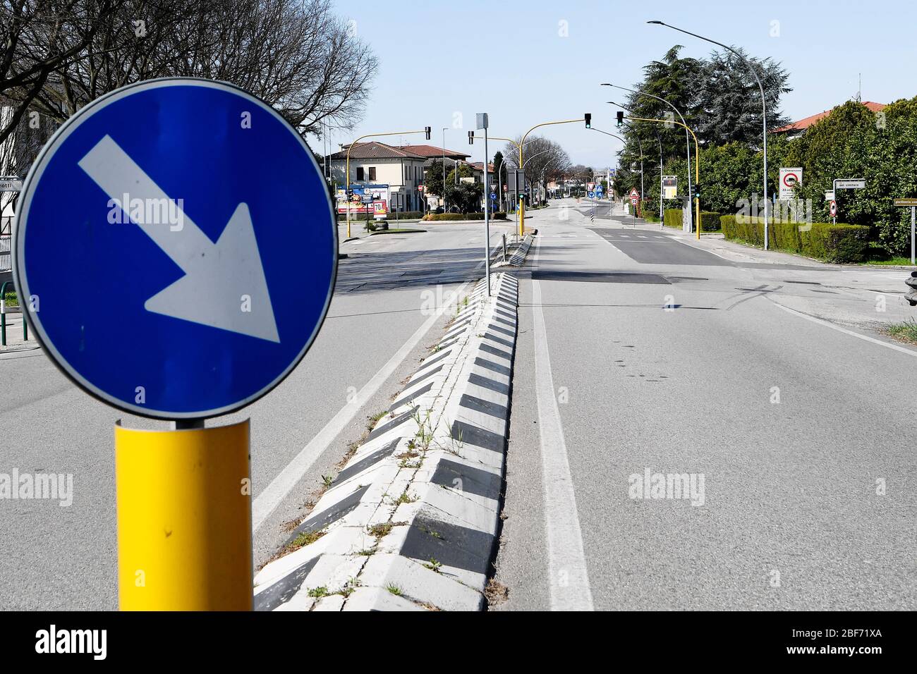 03/15/2020 Italy - Padua Traffic ban, deserted highways, deserted ...