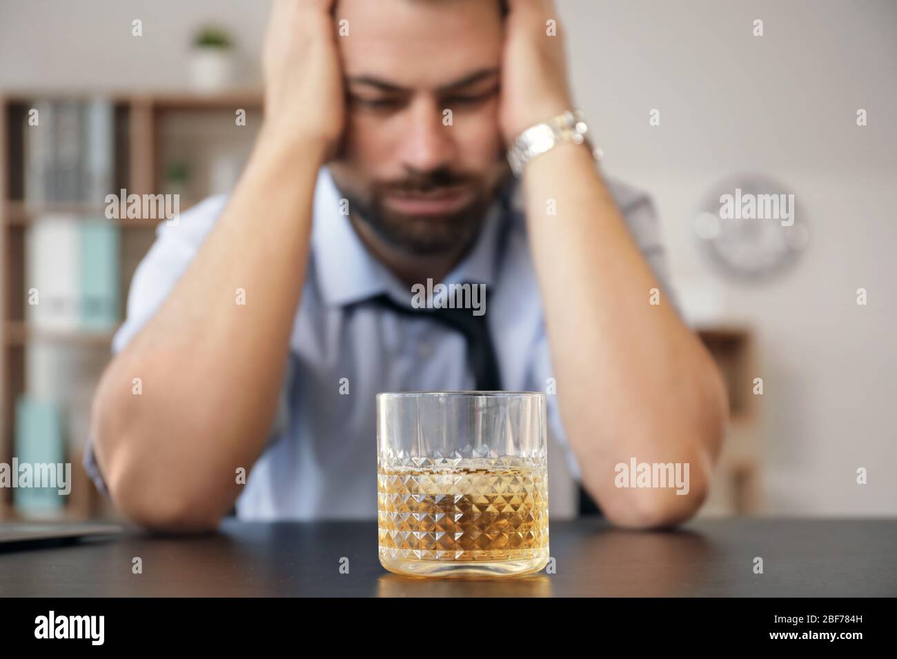 Businessman alcoholic spirits drunk hi-res stock photography and images ...