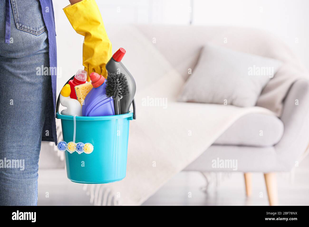 Set of cleaning items in bucket hi-res stock photography and images - Alamy