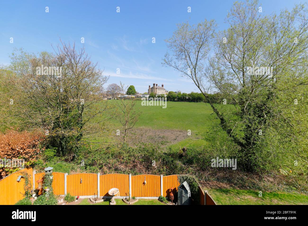 Little Preston Hall residential park and a horse field in Swillington ...