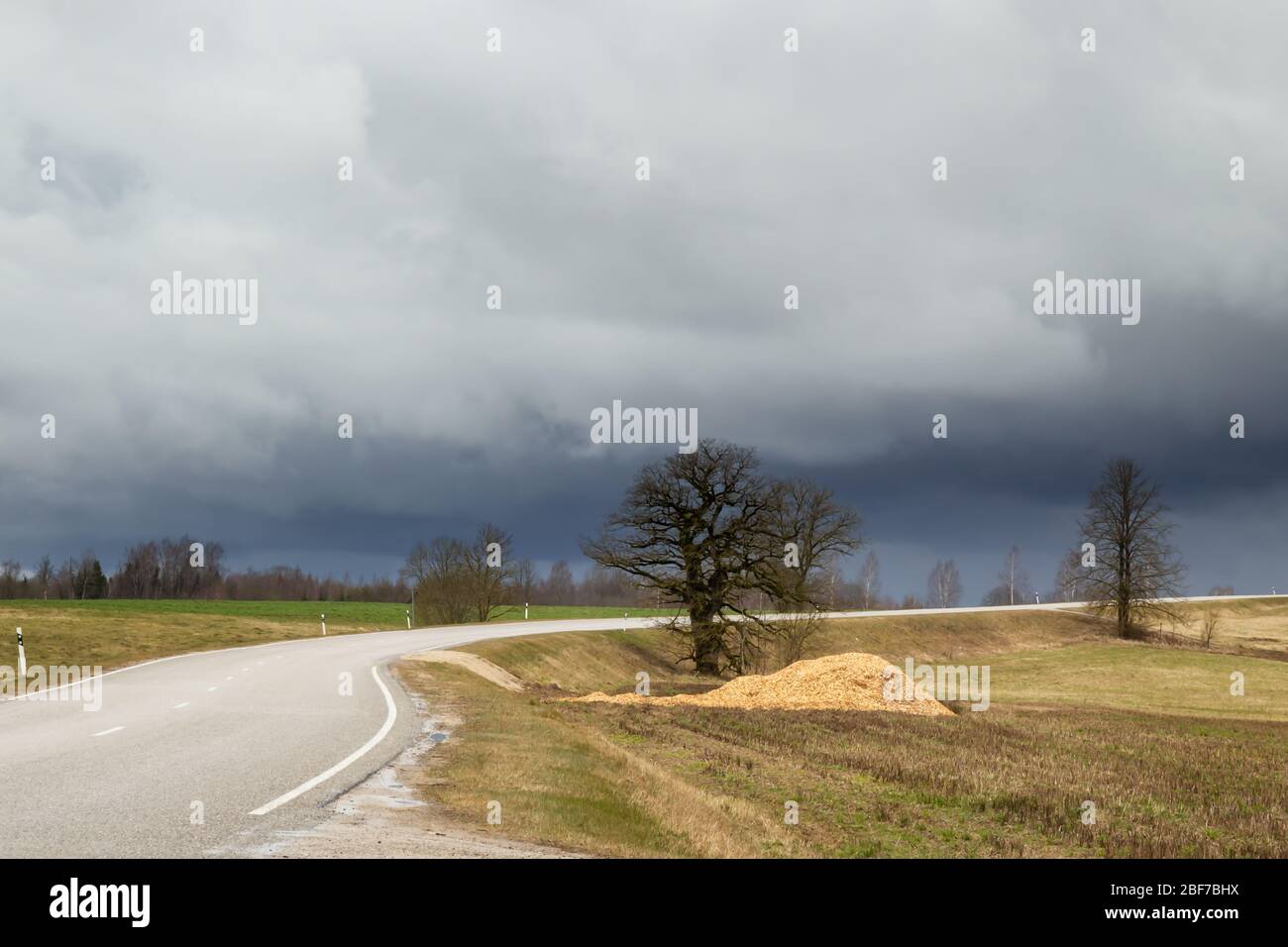 Thunderstorm clouds hi-res stock photography and images - Alamy