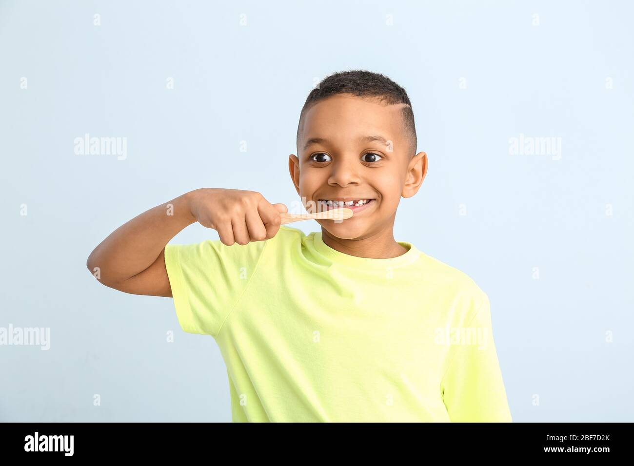 African american boy brushing teeth hi-res stock photography and images ...