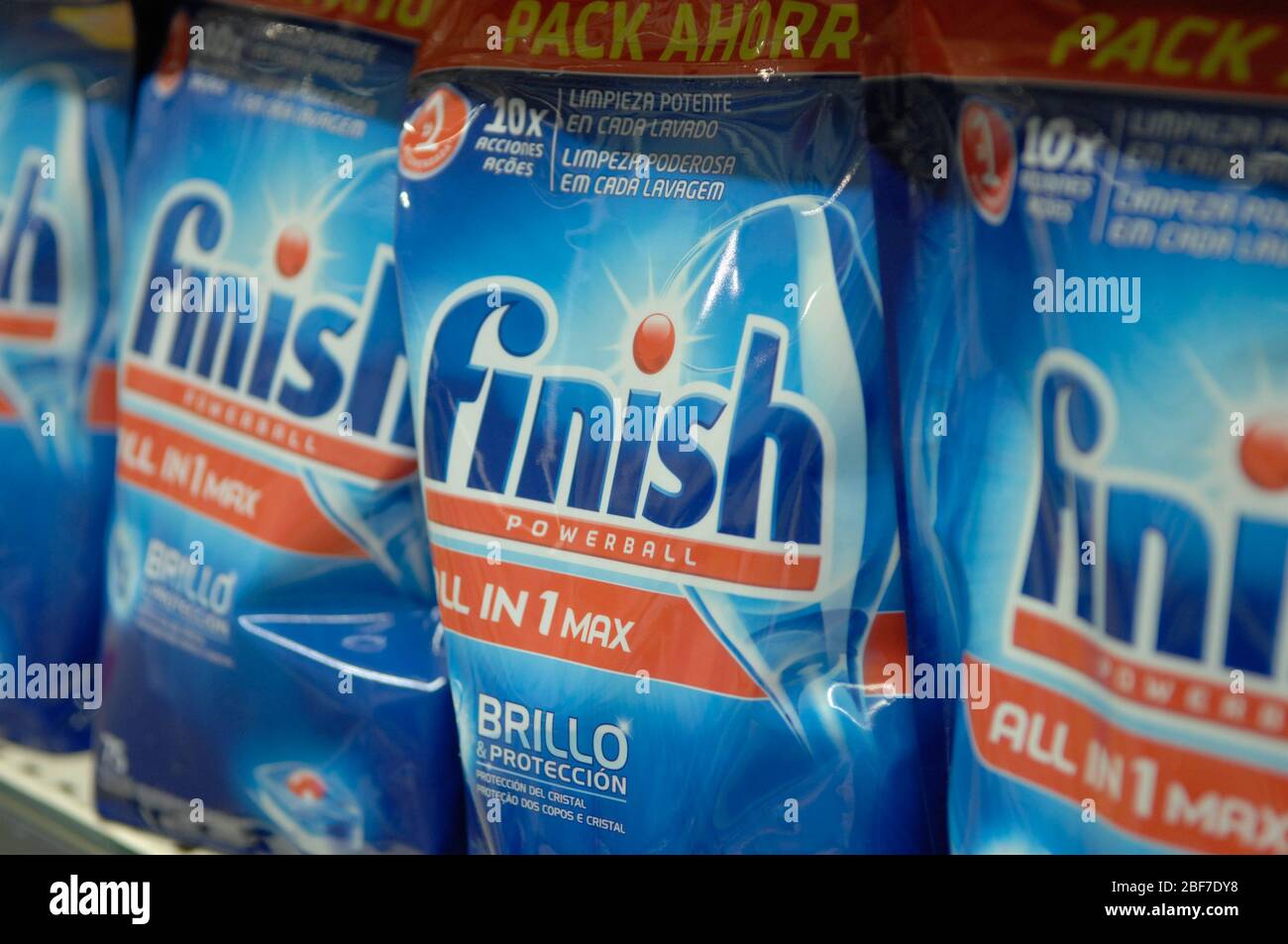 Finish detergent hi-res stock photography and images - Alamy