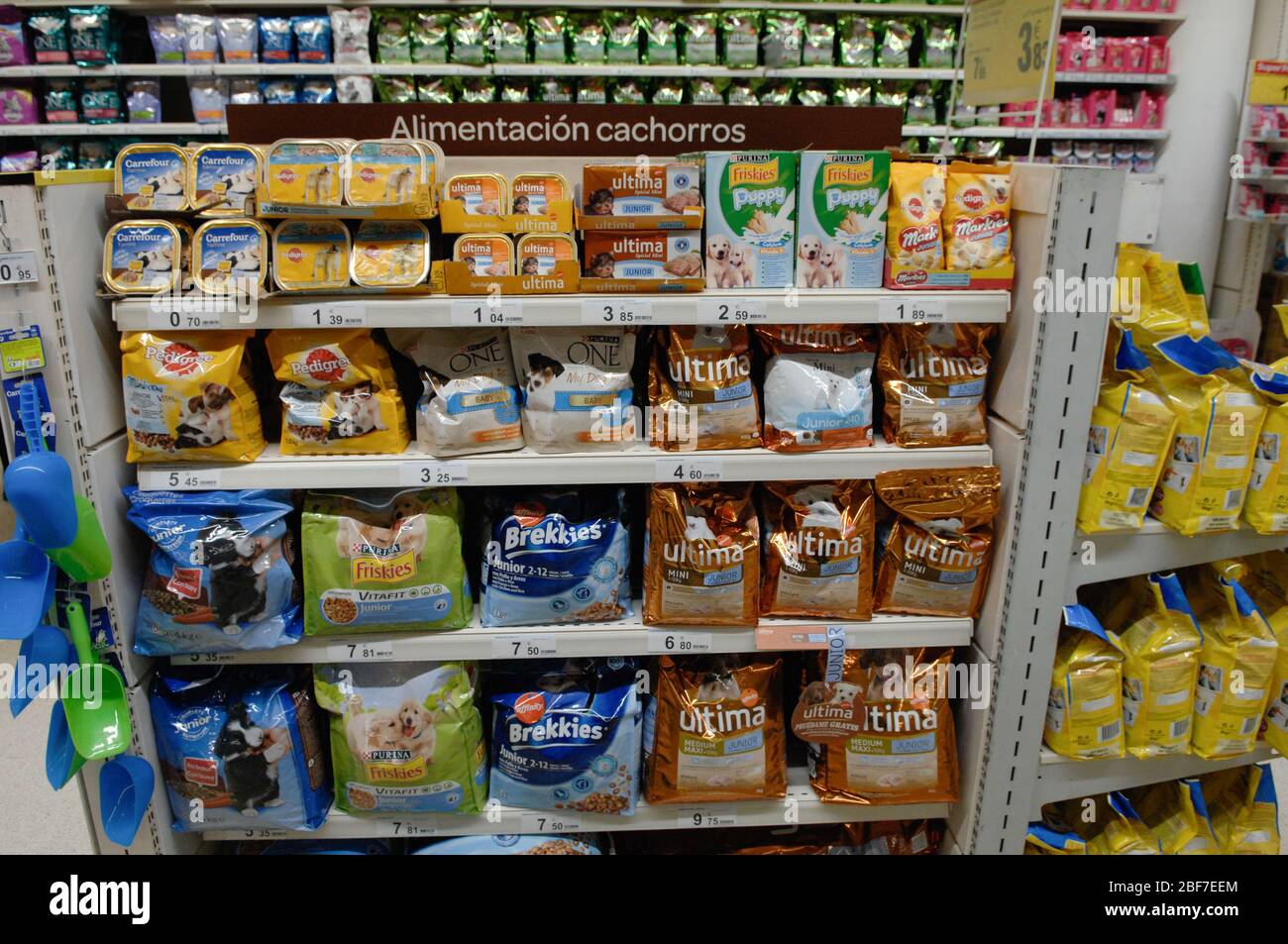 ultima, animal food Stock Photo - Alamy