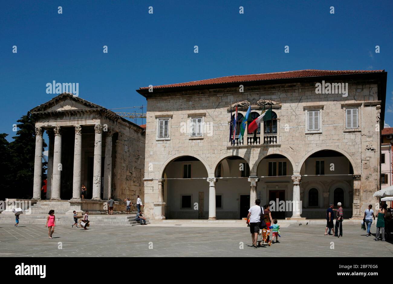 Ancient Roman temple of Augustus Stock Photo - Alamy