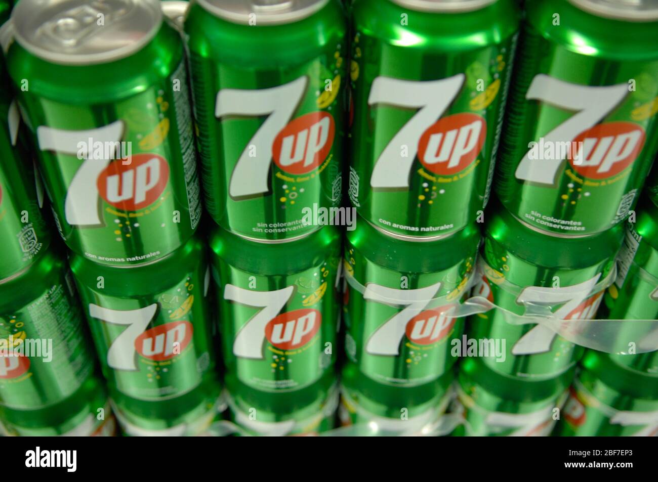 7up can hi-res stock photography and images - Alamy