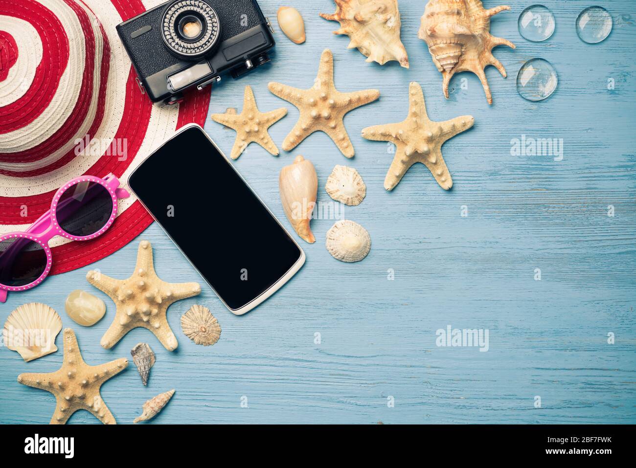 Summer objects for vacation Stock Photo - Alamy