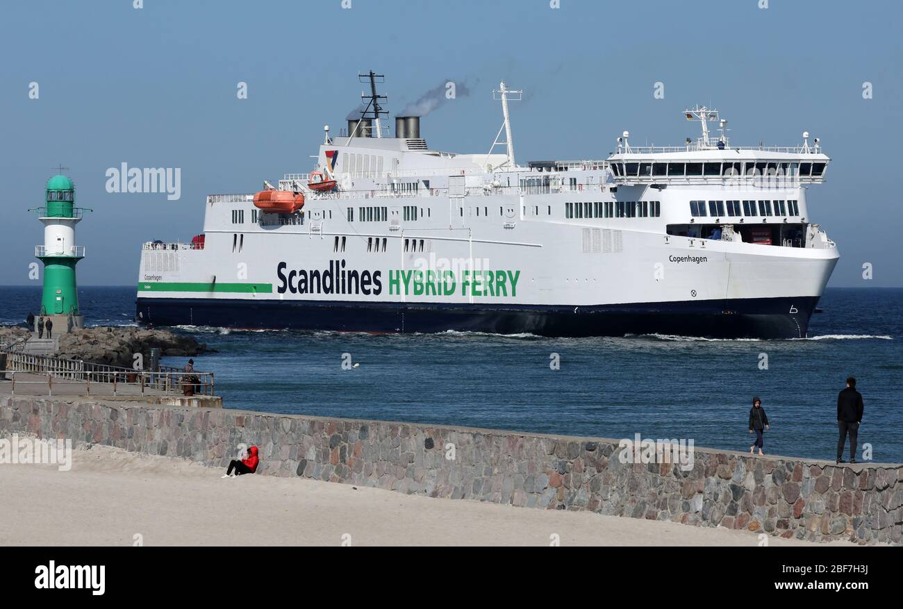 Scandlines logo hi-res stock photography and images - Alamy