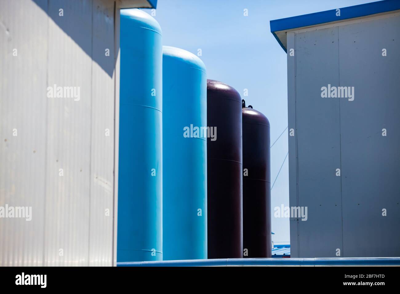 Water storage tanks hi-res stock photography and images - Alamy