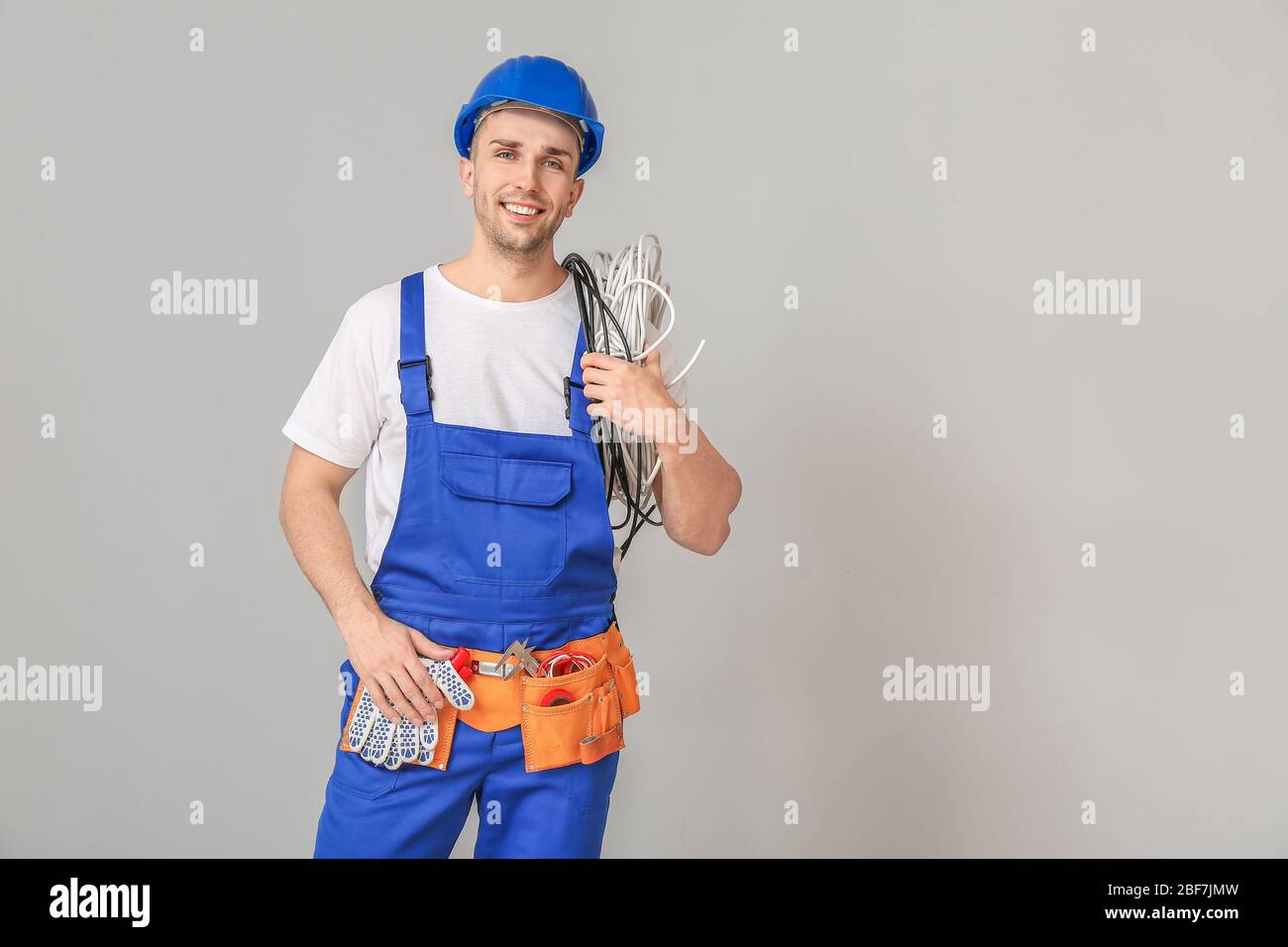 Handsome man electrician wiring hi-res stock photography and images - Alamy