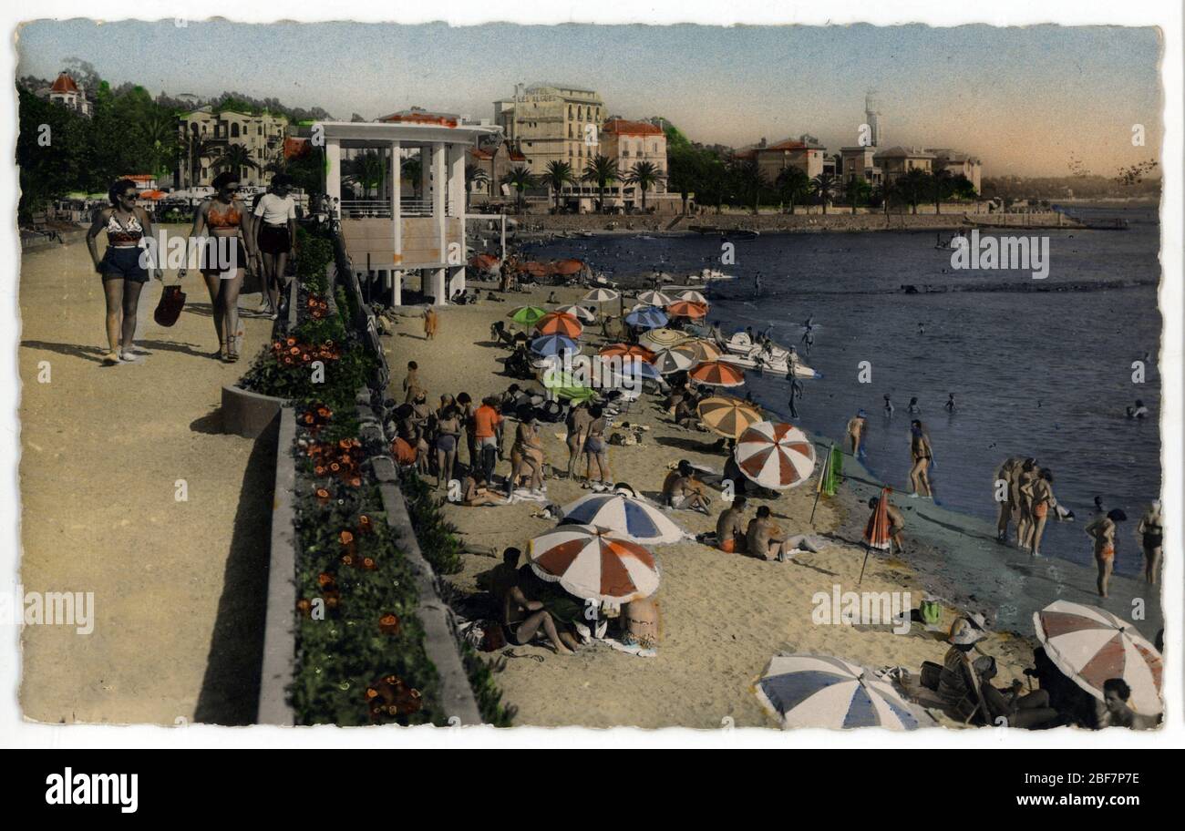 1950 beach postcard hi-res stock photography and images - Alamy