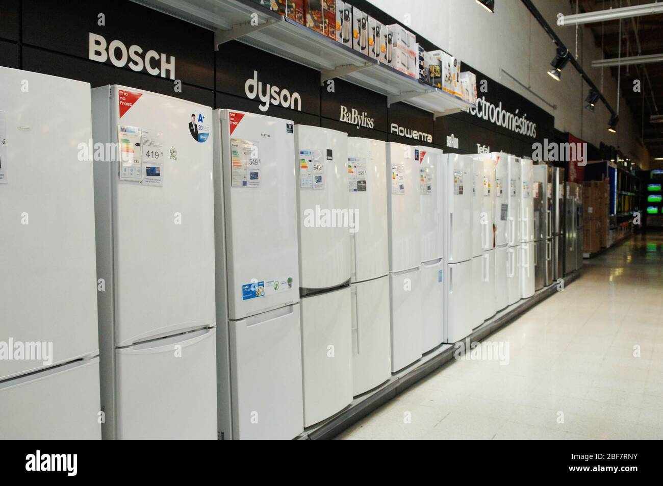 Supermarket refrigerators hi-res stock photography and images - Alamy
