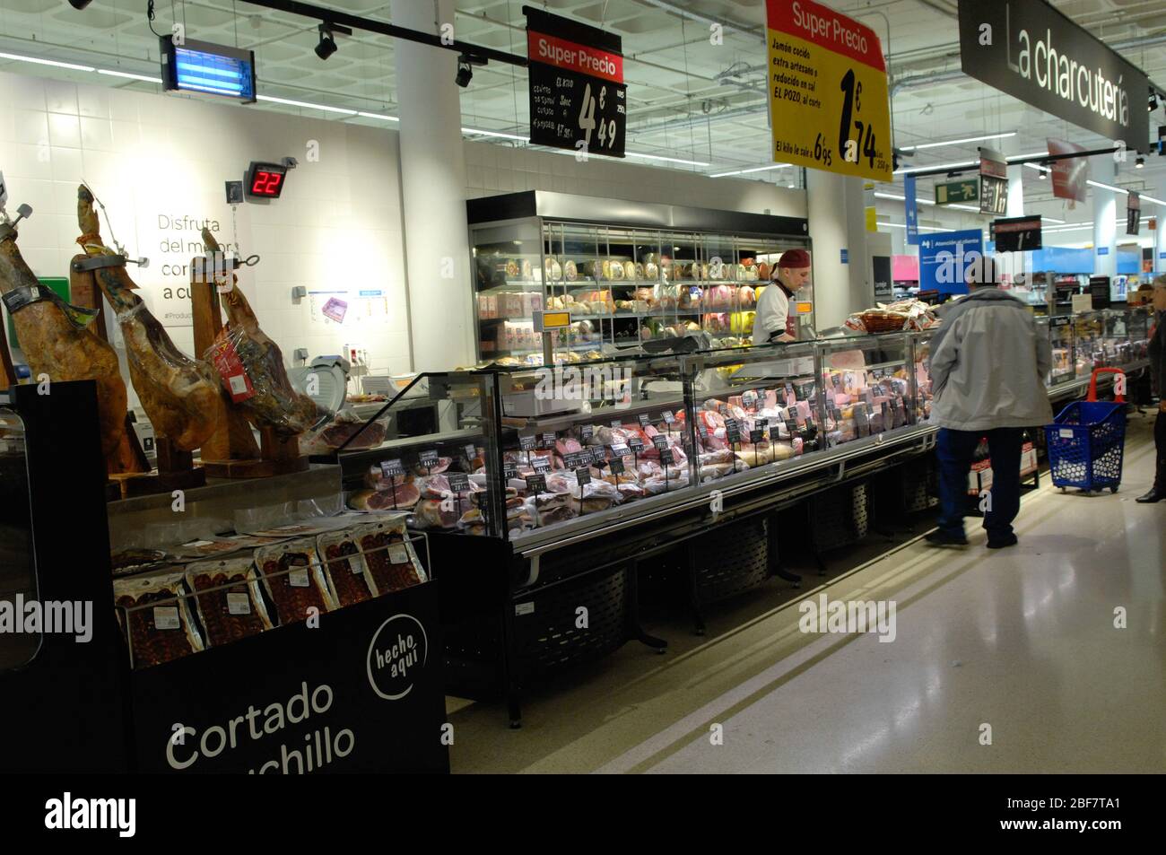 Butchers section hi-res stock photography and images - Alamy