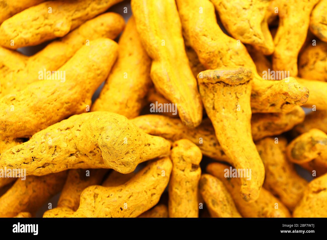 Turmeric curcuma yellow dried roots hi-res stock photography and images ...
