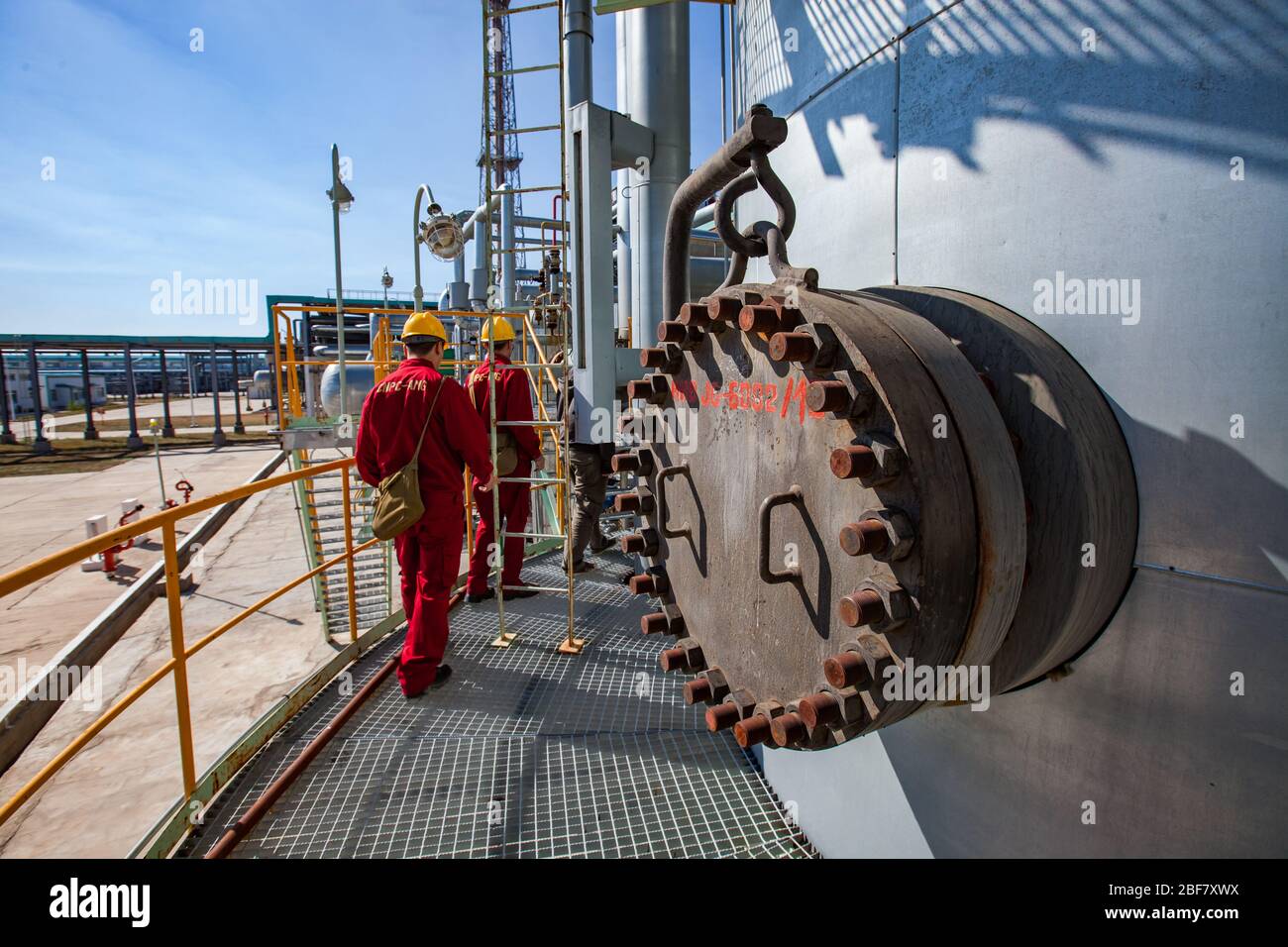 Concrete Manhole High Resolution Stock Photography and Images - Alamy