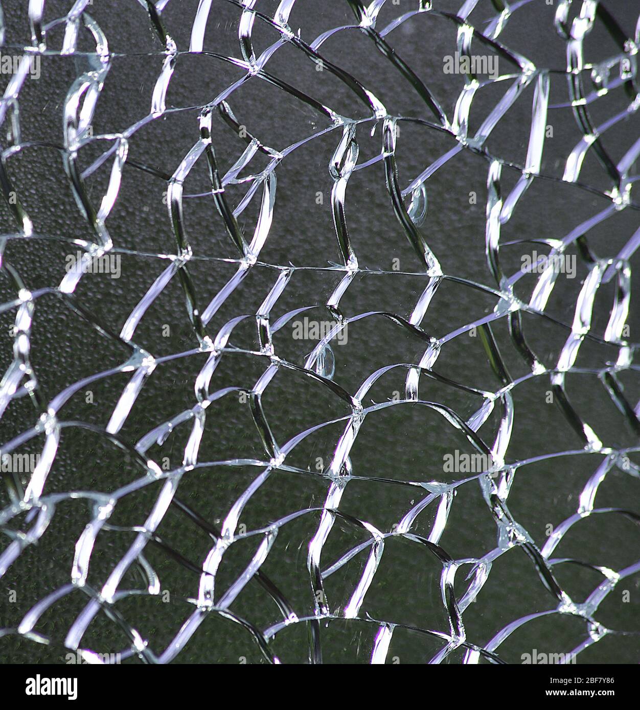 Shattered laminated glass hi-res stock photography and images - Alamy