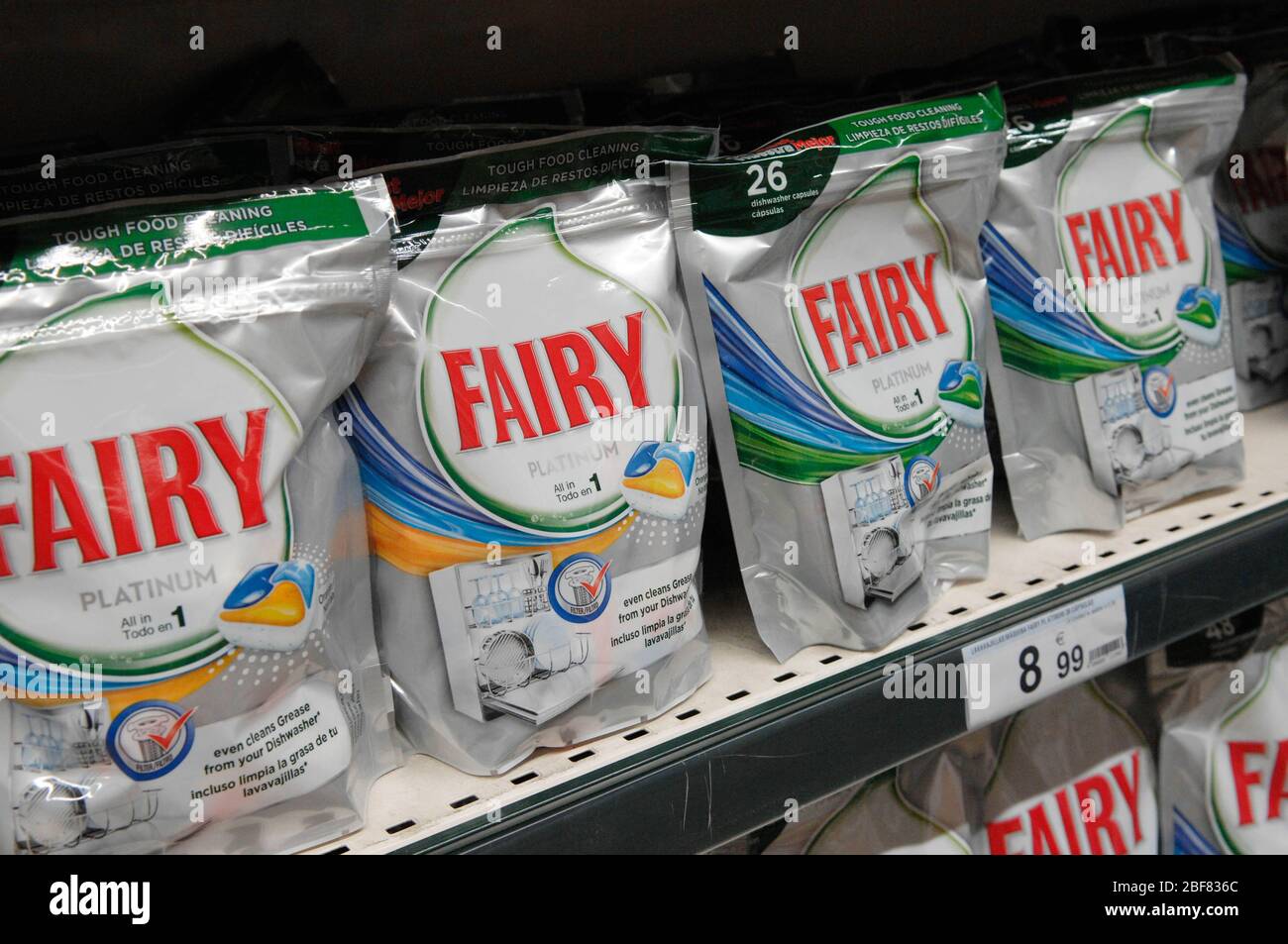 Fairy liquid supermarket hi-res stock photography and images - Alamy