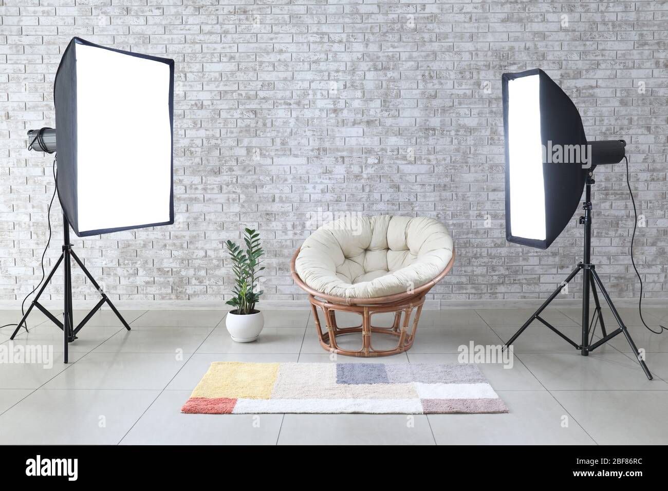 Interior of photo studio with modern equipment Stock Photo - Alamy