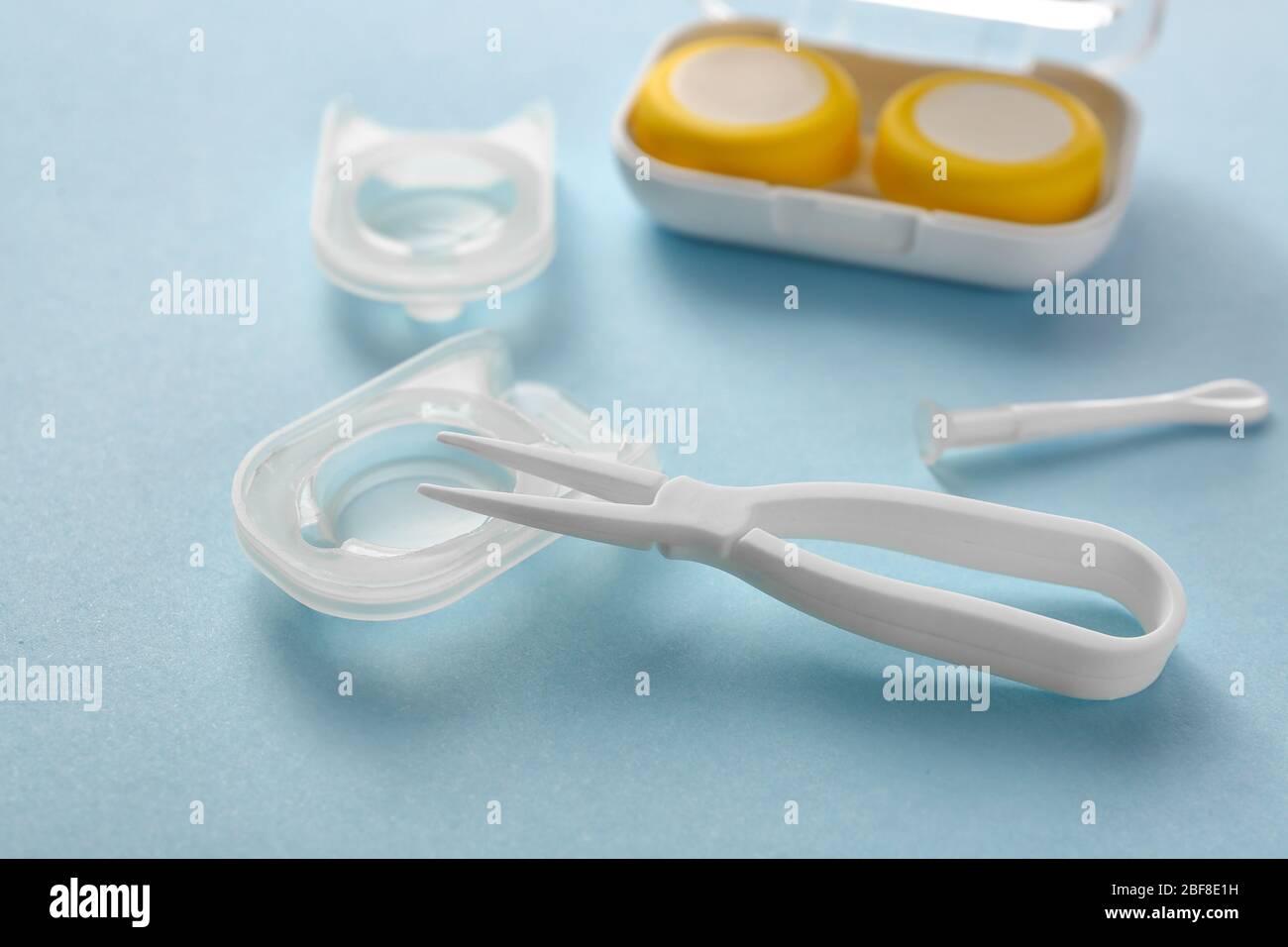 Set contact lenses storage hi-res stock photography and images - Alamy