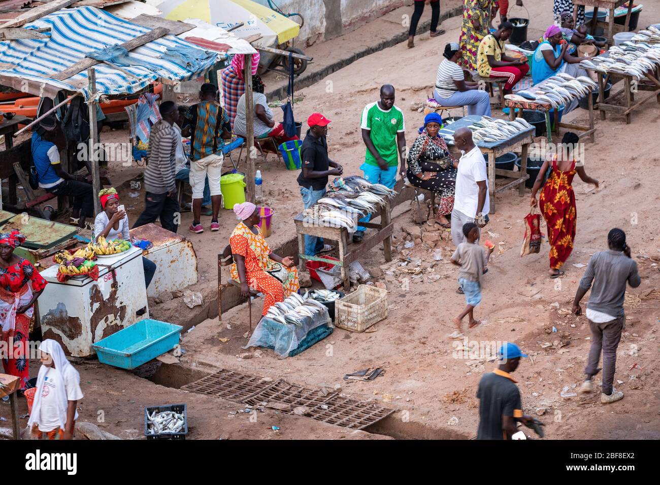Serrekunda market hi-res stock photography and images - Alamy