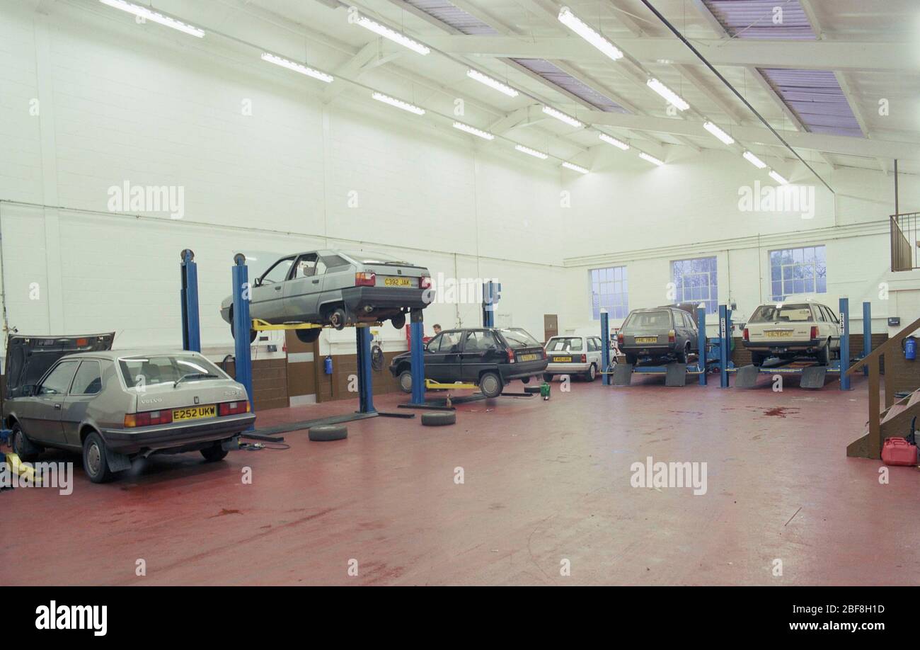 1980s car dealership hi-res stock photography and images - Alamy