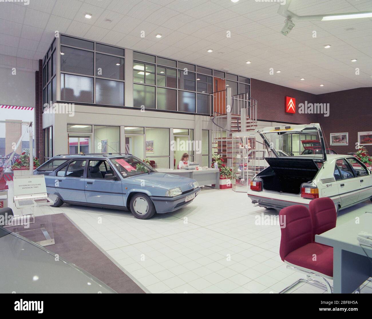 1980s car dealership hi-res stock photography and images - Alamy