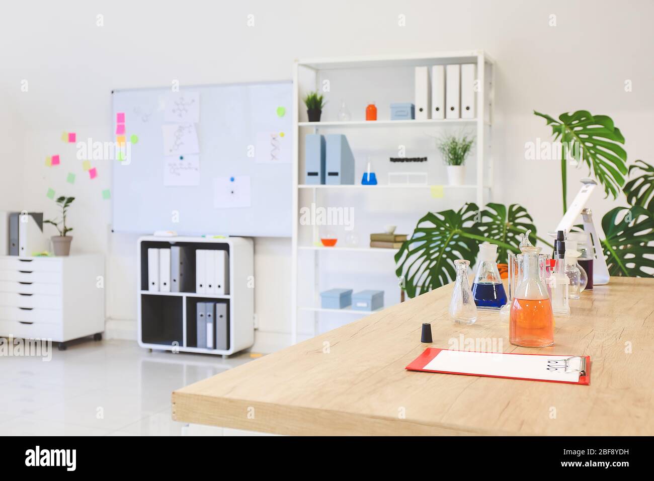 Interior of classroom prepared for chemistry lesson Stock Photo - Alamy