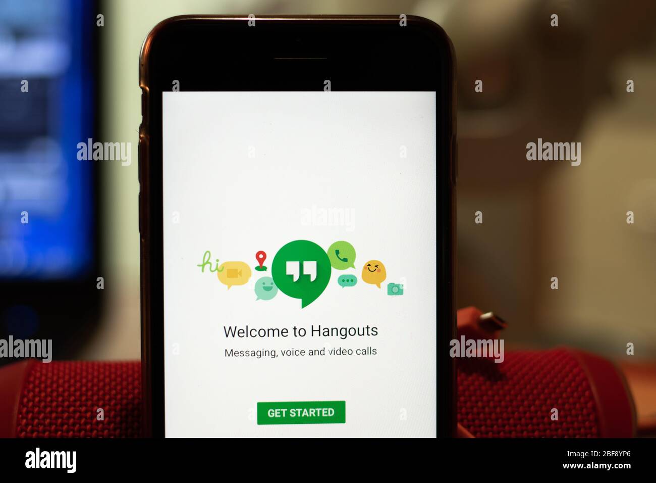 Google sign logo hi-res stock photography and images - Alamy