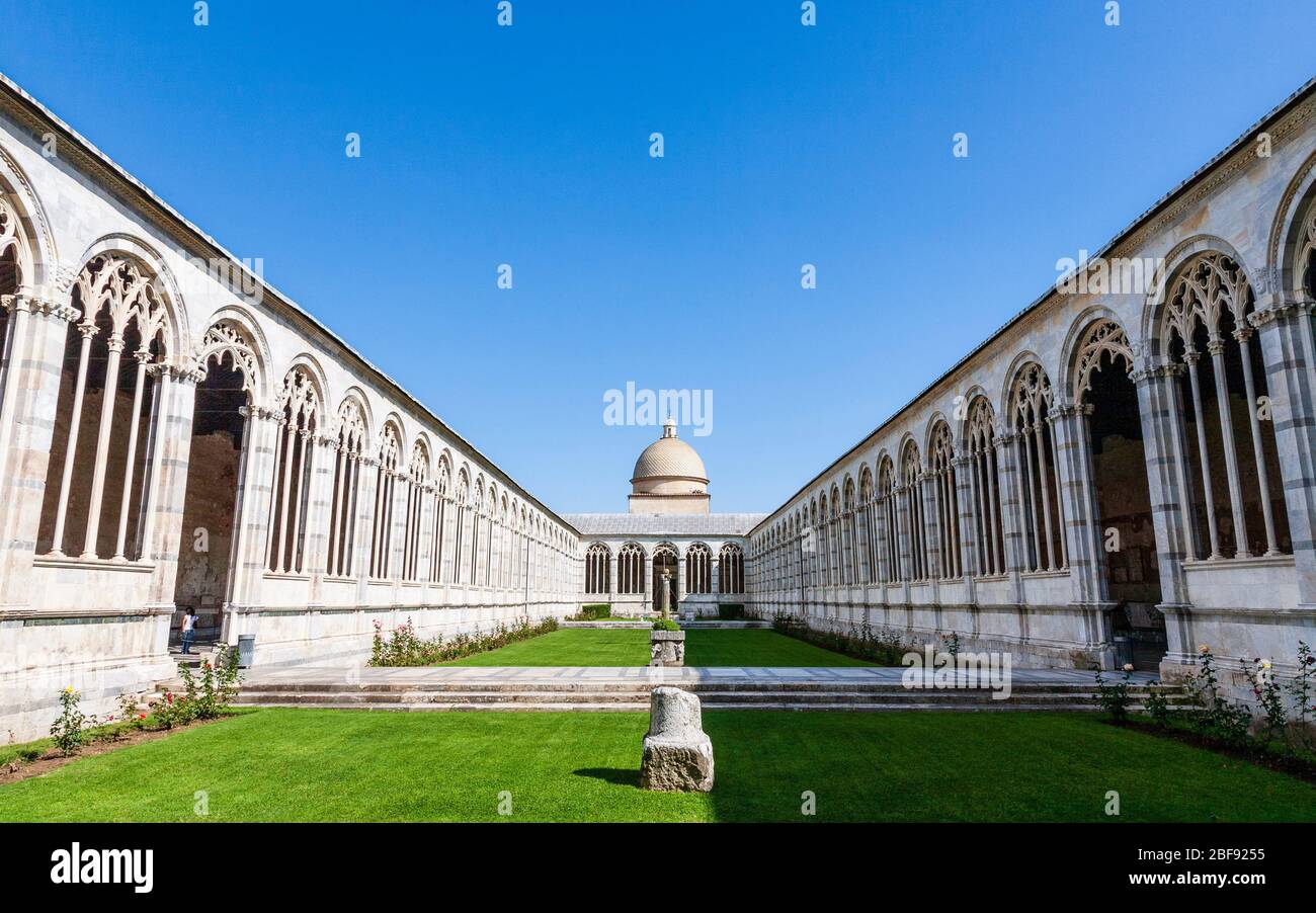The interior courtyard of Camposanto Monumentale di Pisa, Italy Stock ...