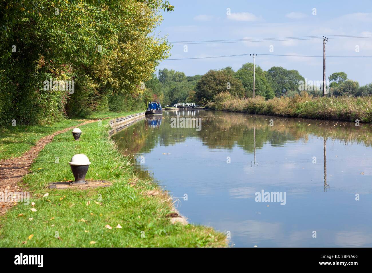 Tow and towing path hi-res stock photography and images - Alamy