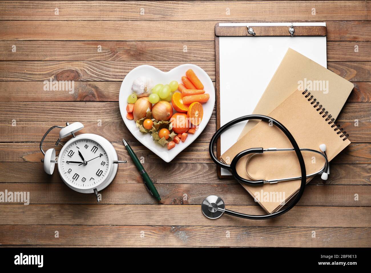 Different shaped clock hi-res stock photography and images - Alamy