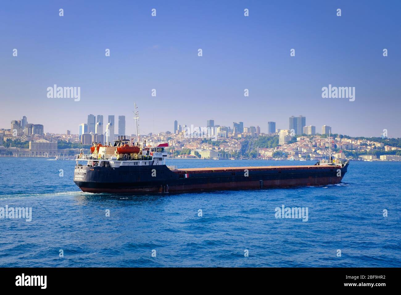 Industrial istanbul hi-res stock photography and images - Alamy