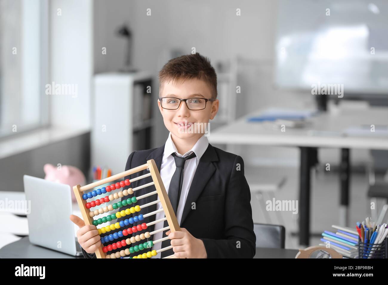 Child bank office hi-res stock photography and images - Alamy