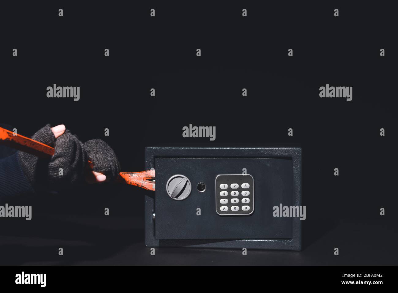 Breaking the box hi-res stock photography and images - Alamy