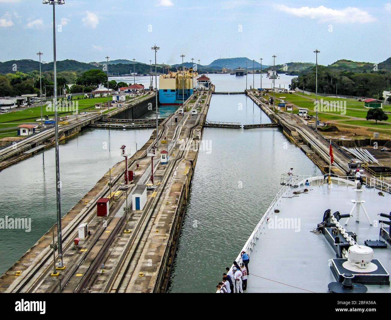 Miraflores locks and pedro miguel locks hi-res stock photography and ...