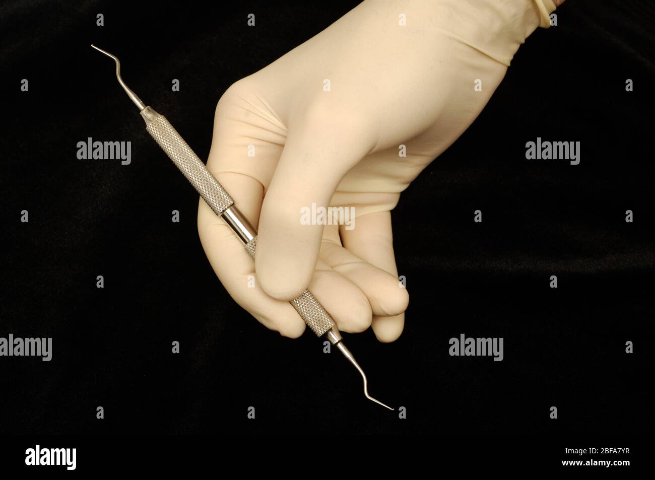 Double ended dental probe hi-res stock photography and images - Alamy