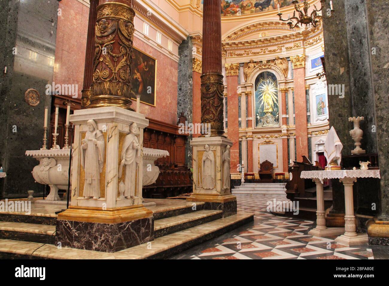 baroque church (our lady of victories) in senglea in malta Stock Photo ...
