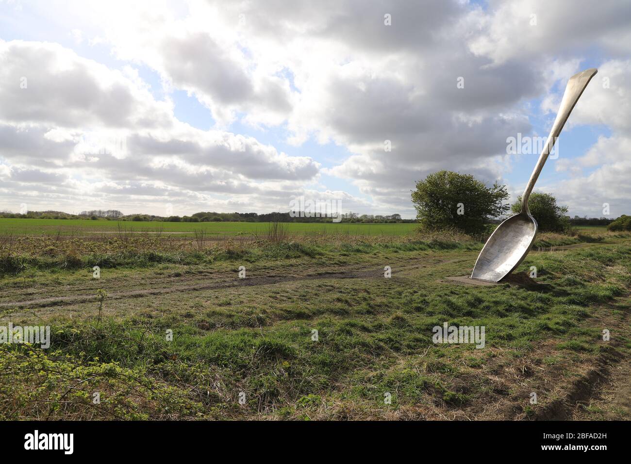 Spoon sculpture hi-res stock photography and images - Alamy