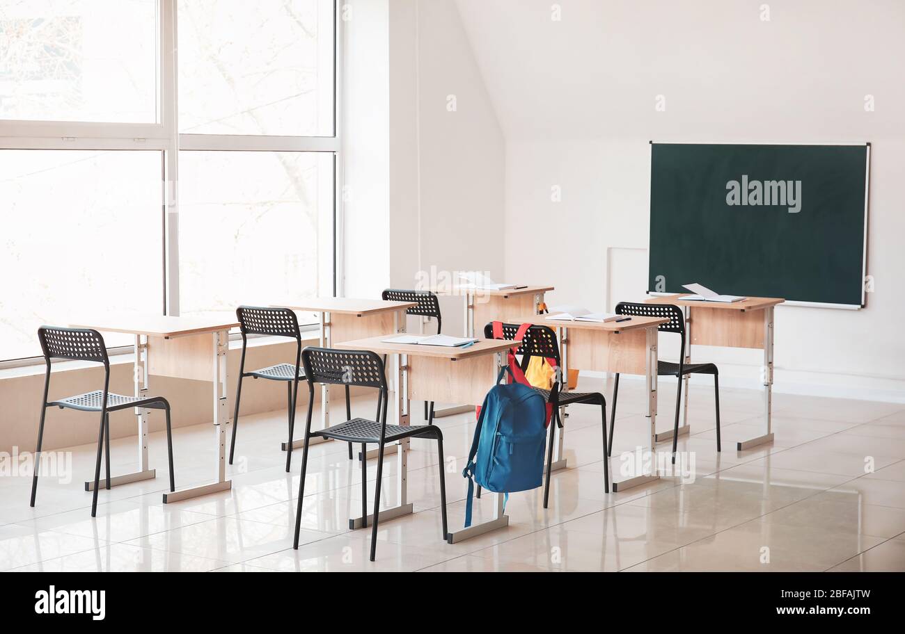 Interior of modern empty classroom Stock Photo - Alamy